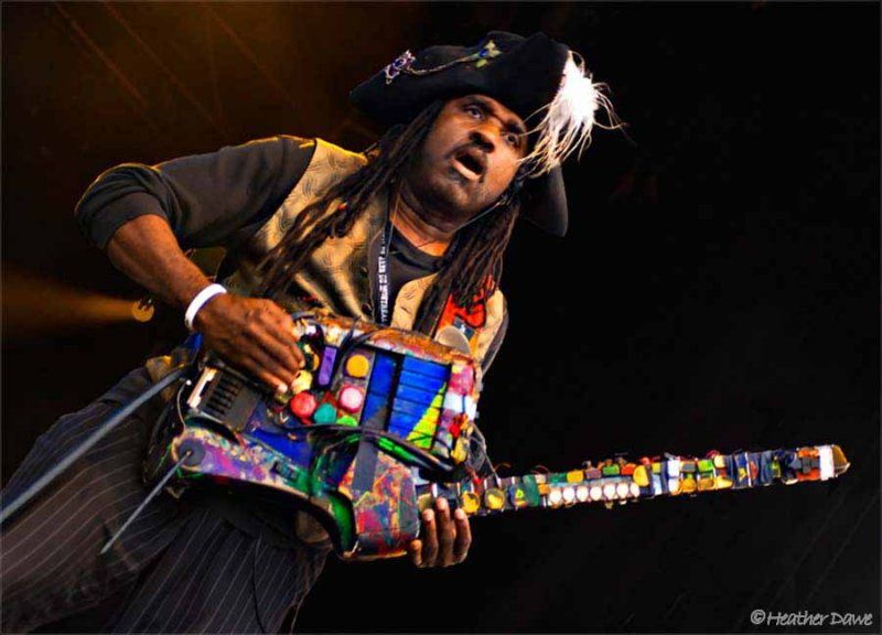 Iconic Rock Instruments and Rock Stars Who Played Them! | Page 4 ...